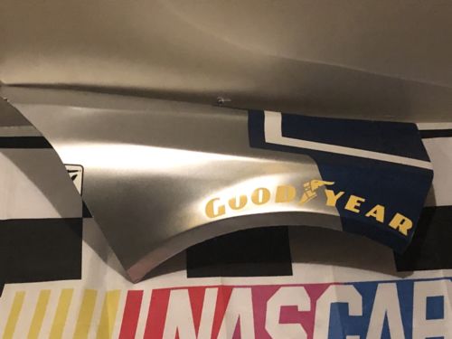 NASCAR SHEET METAL - FENDER - JIMMIE JOHNSON - Race Used 360