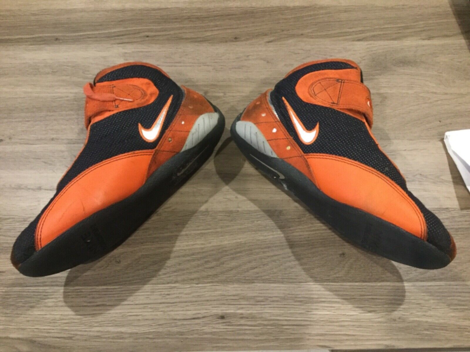 NASCAR Tony Stewart race worn NIKE shoes - Race Used 360